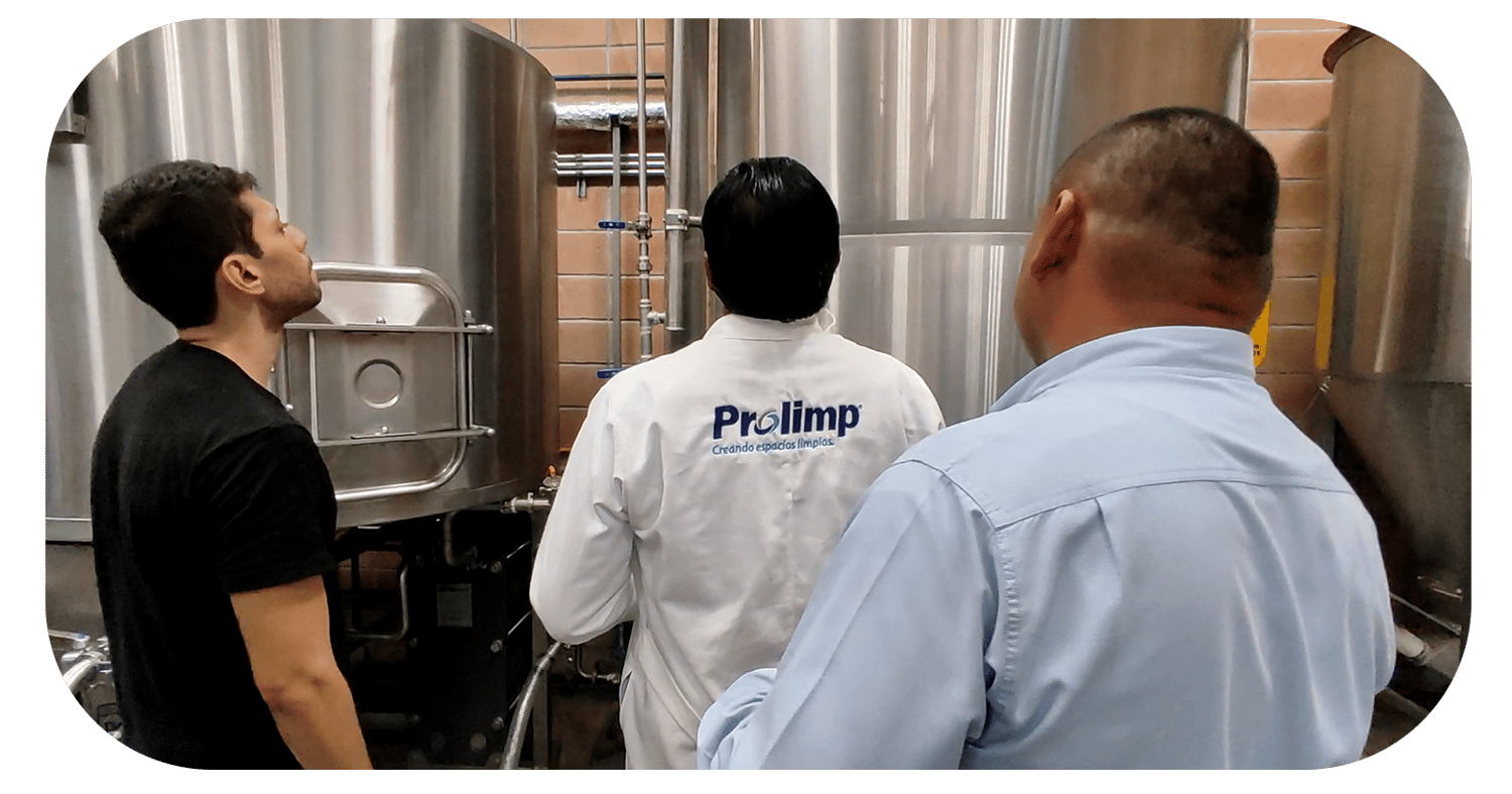 Proceso de limpieza CIP en cervecera, 40% de ahorro en consumo
